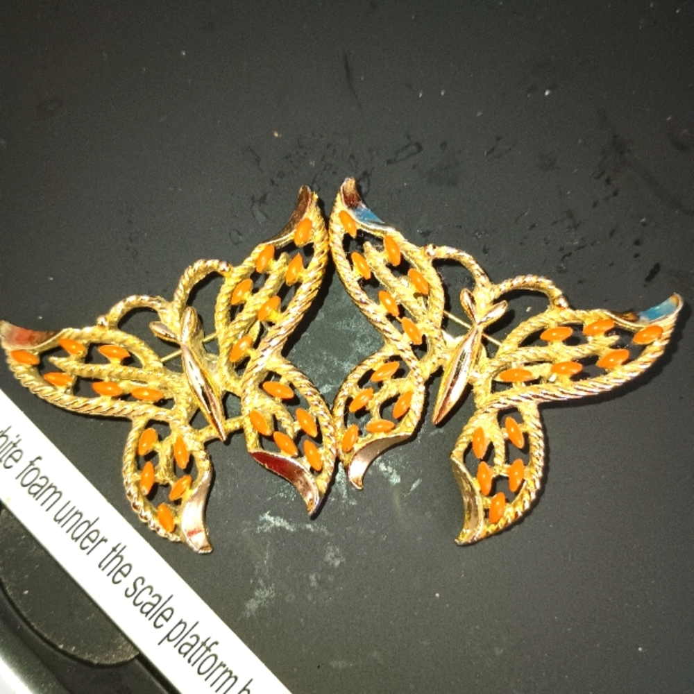 Pair Of Vintage Gerry's Butterfly Brooch - Gem